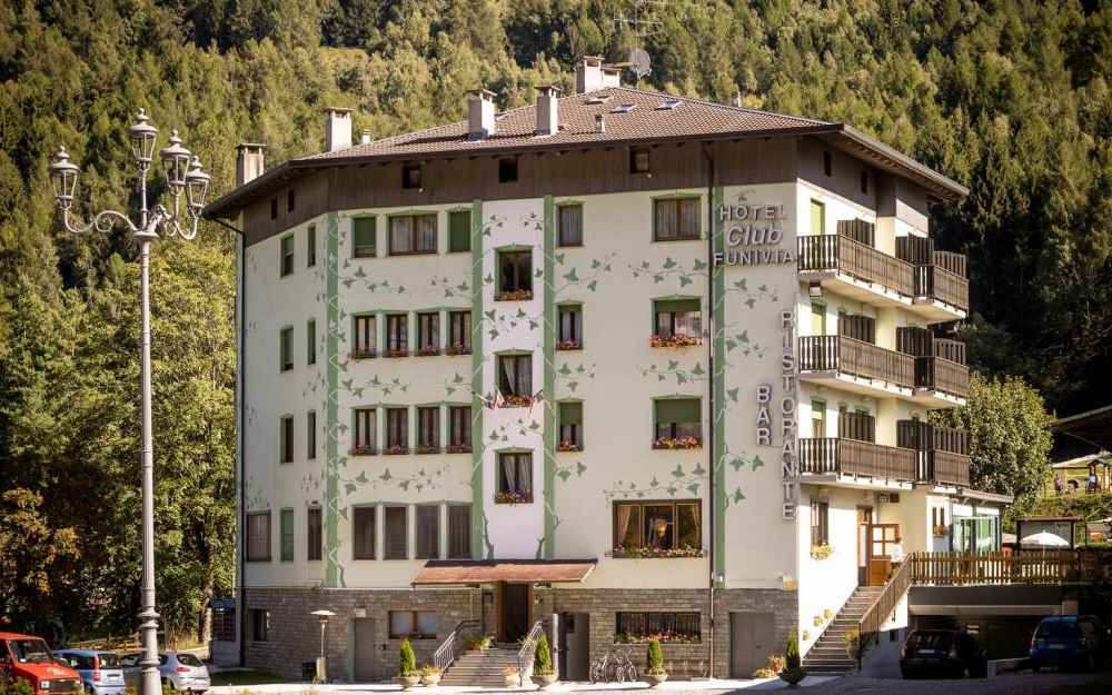 Hotel Club Funivia *** - Lombardia, Aprica (SO). Offerta Lidl Viaggi ...
